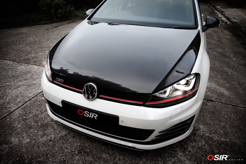 Karbon - Capot carbone R avec extracteurs